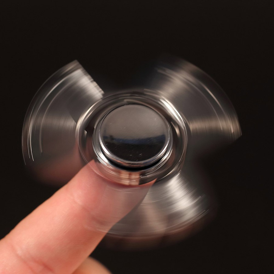 Fidget Spinner 3-Siipinen Ruostumaton Teräs Pinnoite – Fidget Spinner Suomi